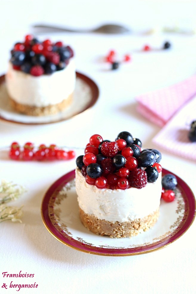 Cheeesecake sans cuisson fruits rouges et yuzu