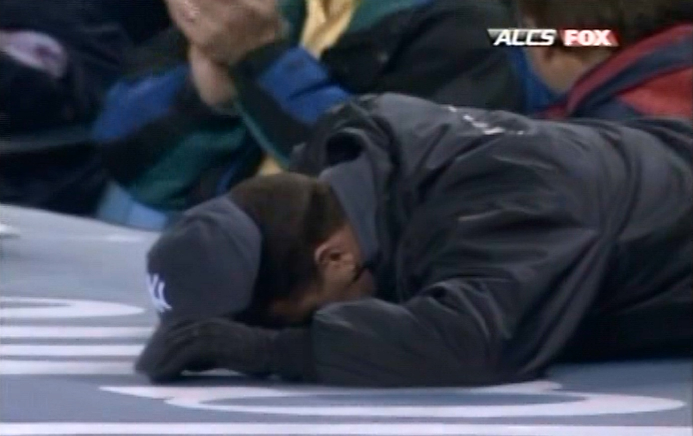 sad yankee fans: 2004 ALCS