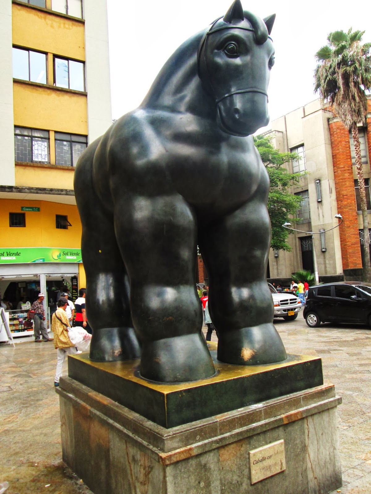 Andrea Guida em Viagens Fantásticas !!!: Parque Botero ... em Medellín
