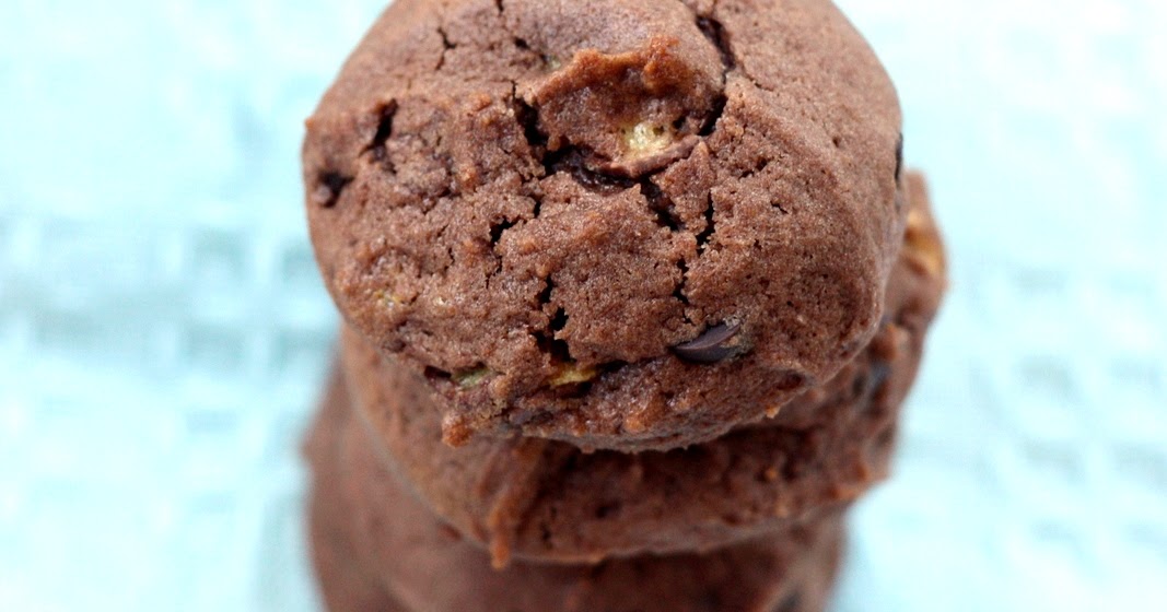 baking = love: Chocolate Malteaser cookies and cookie camps