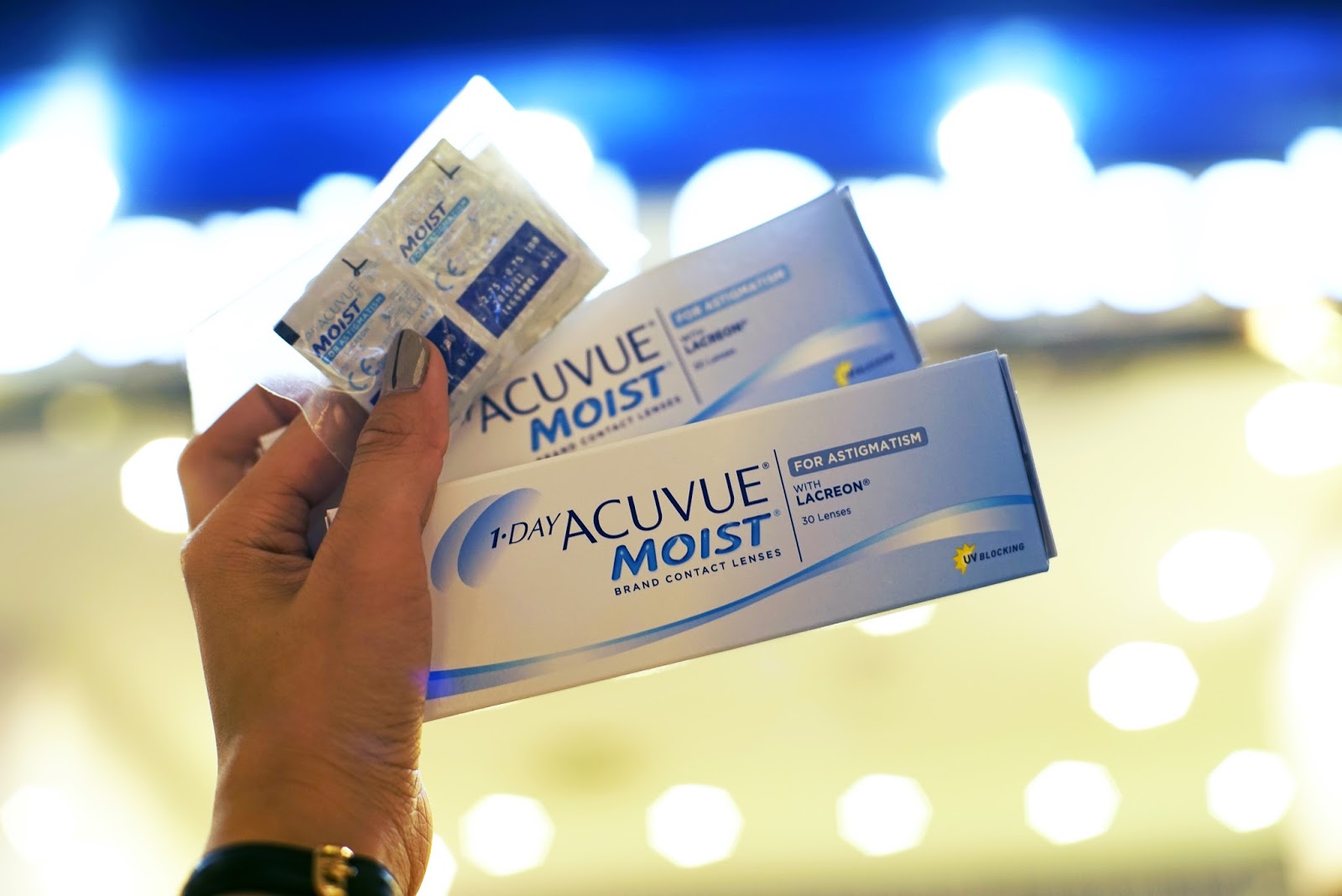 Sample Store: Acuvue Lens - VIVIANTIAN'S