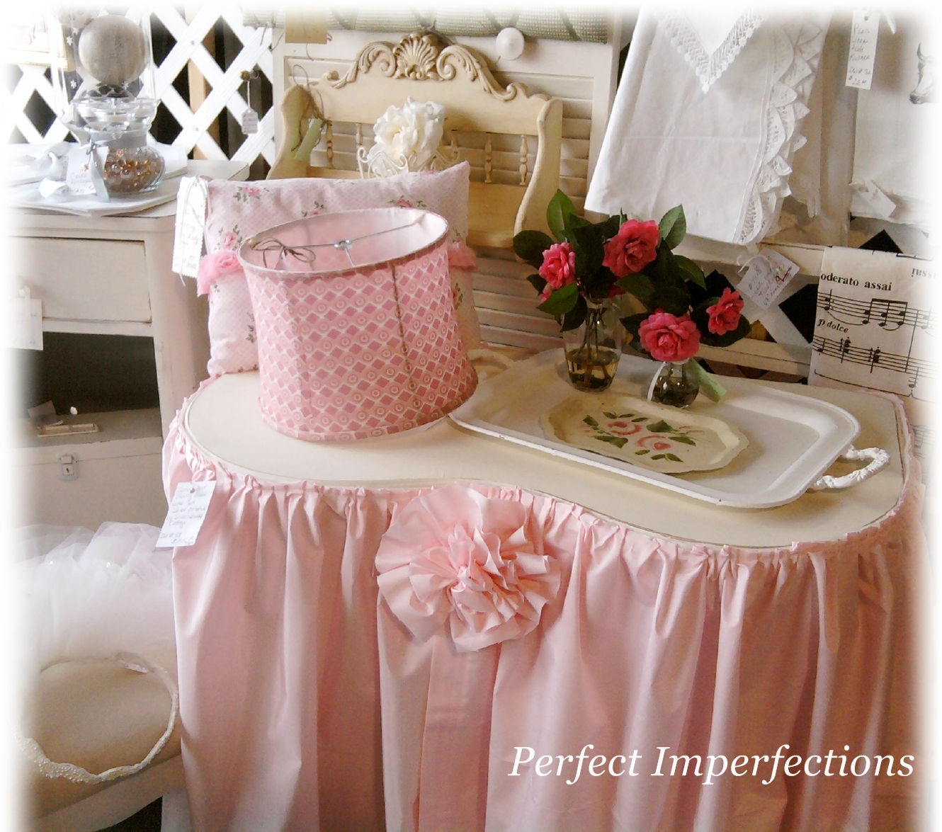 Sissie's Shabby Cottage: Booth Stuff....