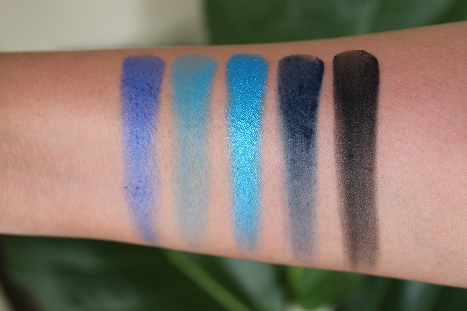 Morphe 35B- Color Burst Palette | Swatches | Hannah Ra