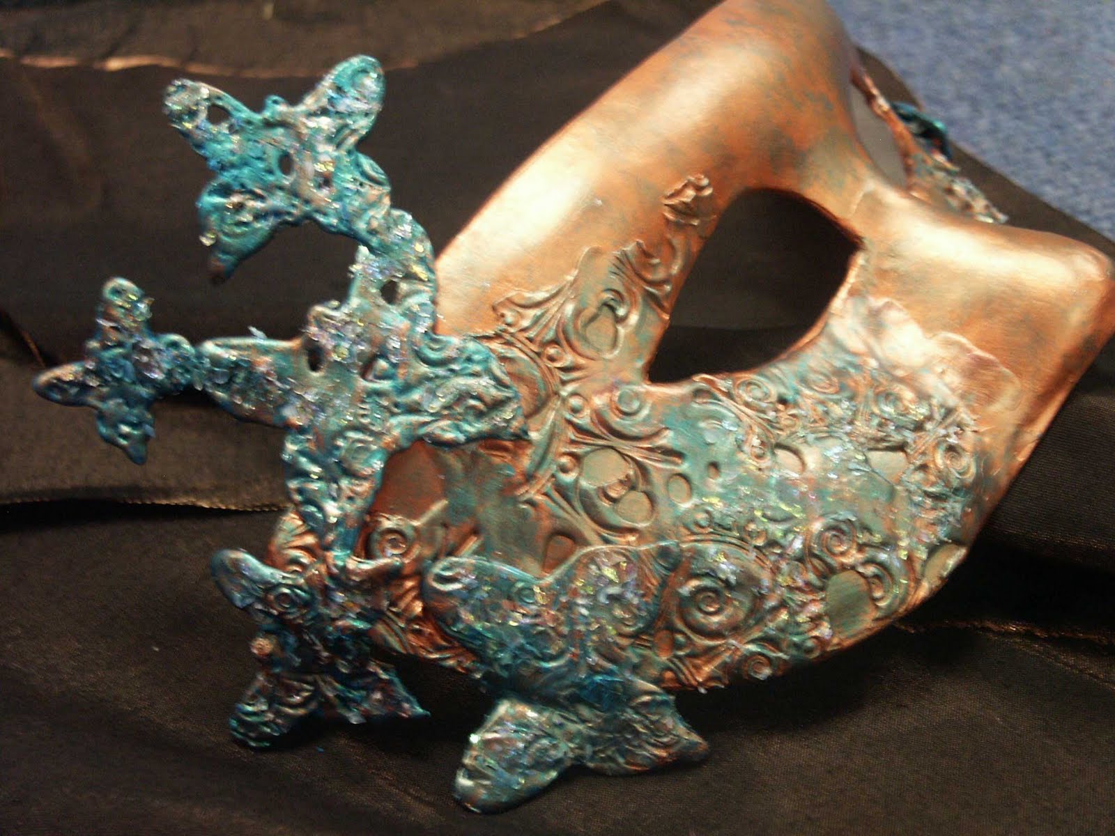 Friendly Plastic with Molten Designs: July 2011