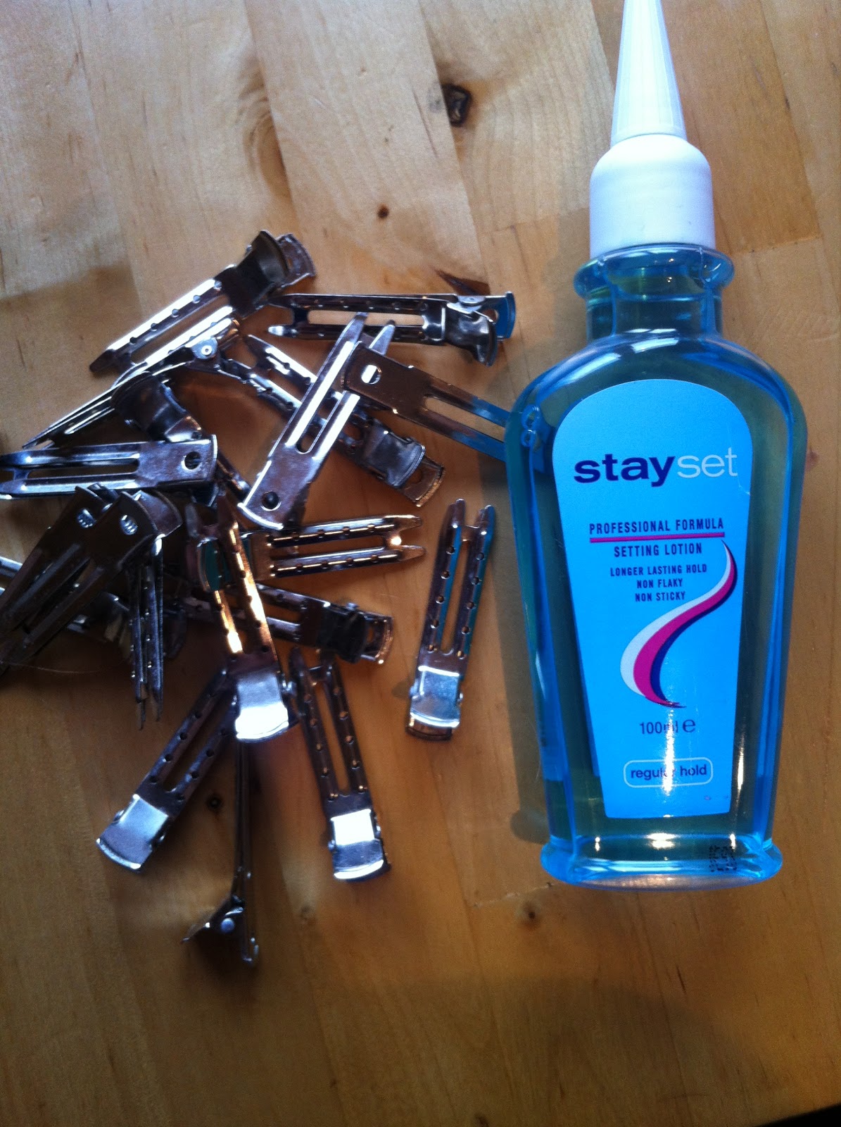 Lippy in London : Hair Adventures: Practising Pincurls