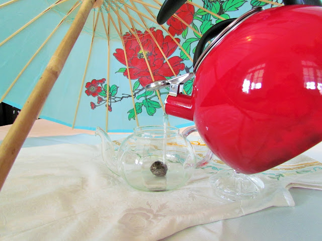 Trina & Tilly: Chinese Flower Tea