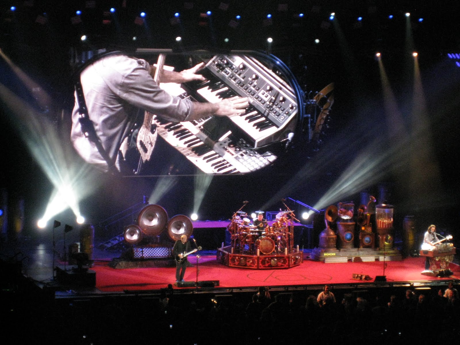 Isorski's Musings: Concert Review – Rush (Key Arena, Seattle)
