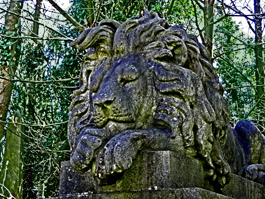 Dogbreath's Pantagraph: Visiting Highgate Cemetery, London