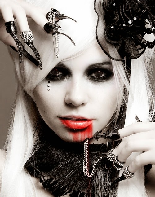 Beautiful colorful pictures and Gifs: Vampire's and Gothic photos.