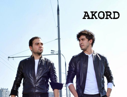 Formatia AKORD a licentiat piesa "Crush" in Rusia ~ Iuliano93