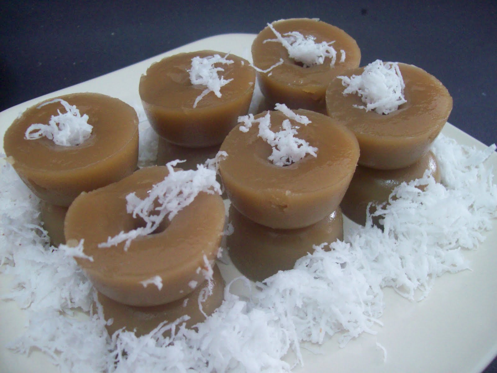 cerita tentang SEGALA: Kuih Lompang (Gula Melaka)