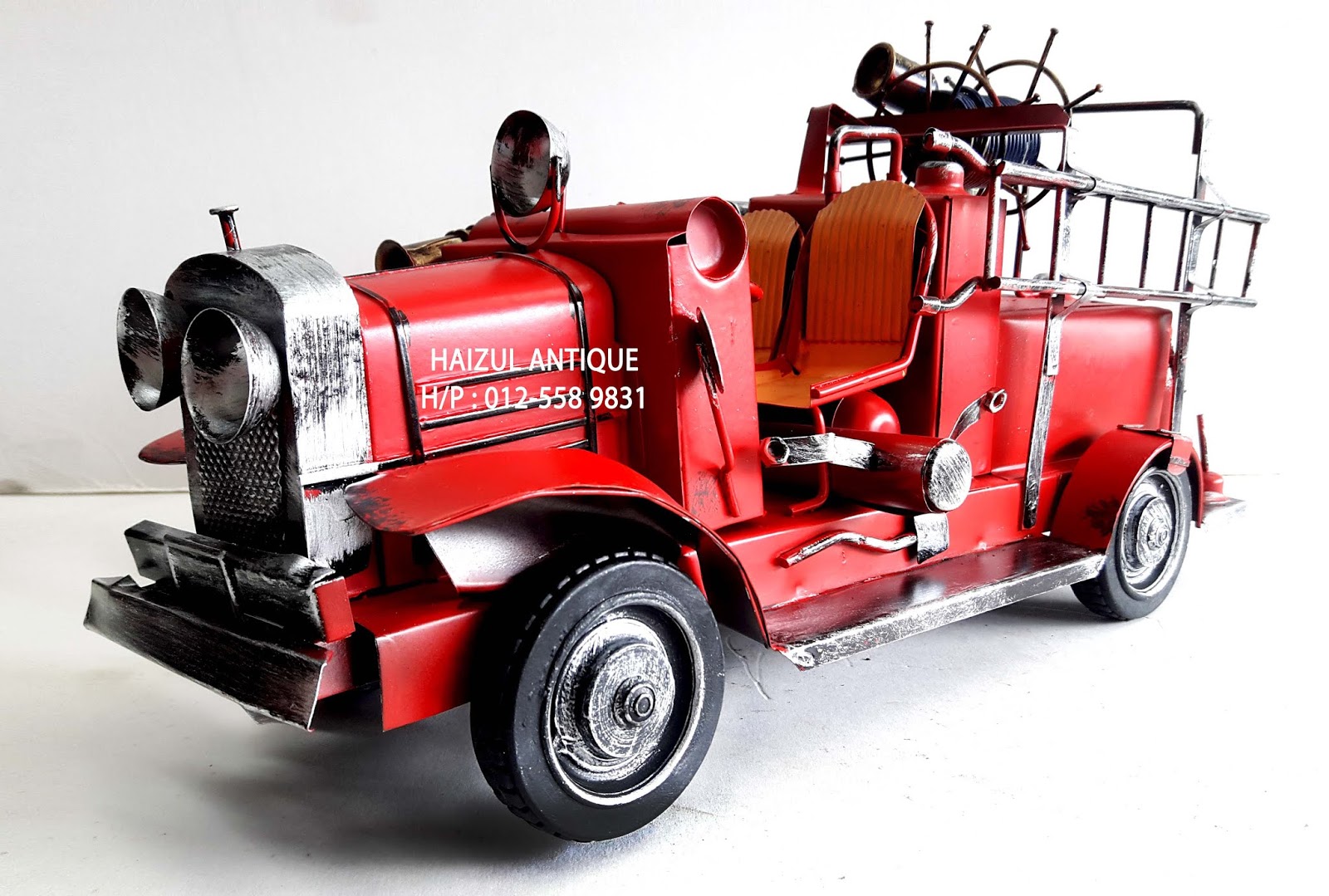 Haizul-Antique: HANDCRAFT VINTAGE FIRE ENGINE TRUCK MODEL 2 - RM220