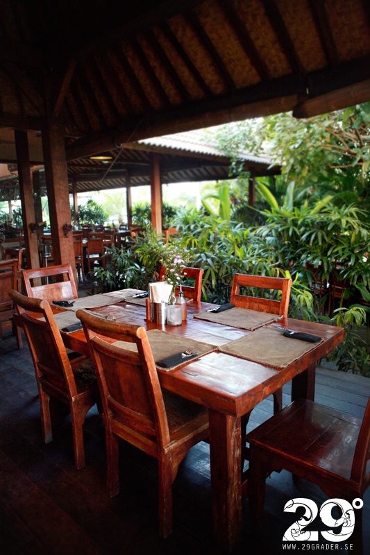 Deus Café – motorcyklarnas restaurang – 29 GRADER