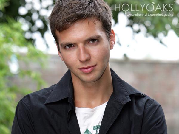 DramaQueerz: The Hollyoaks bisexuals