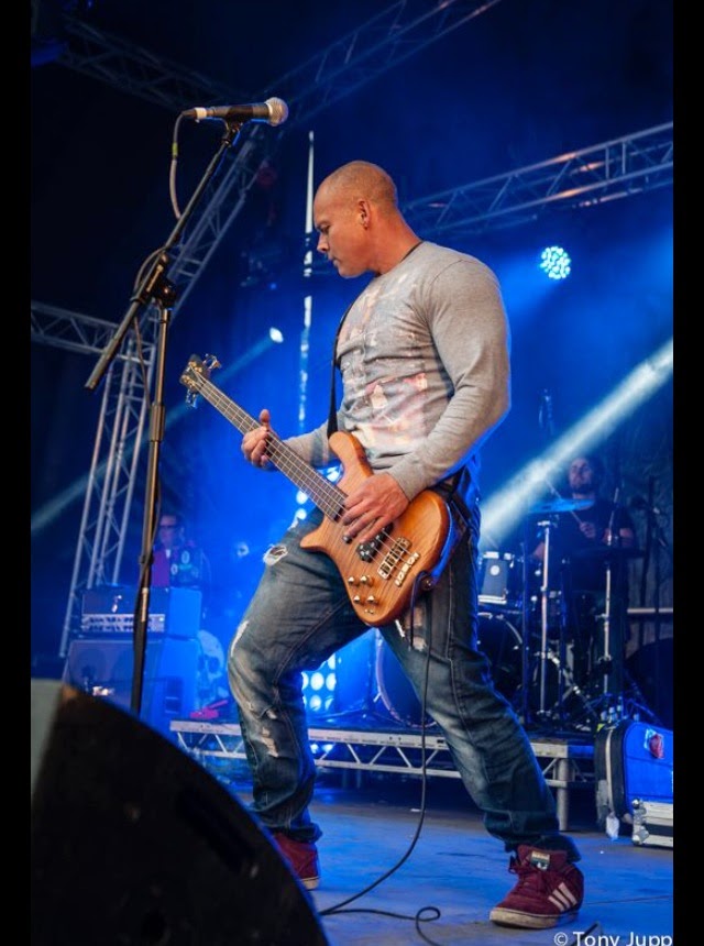 Framus & Warwick Artist Blog: Dave Budgen & Buddhist Punkz...