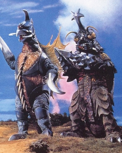 Two different Showa Gigan suits? - Toho Kingdom