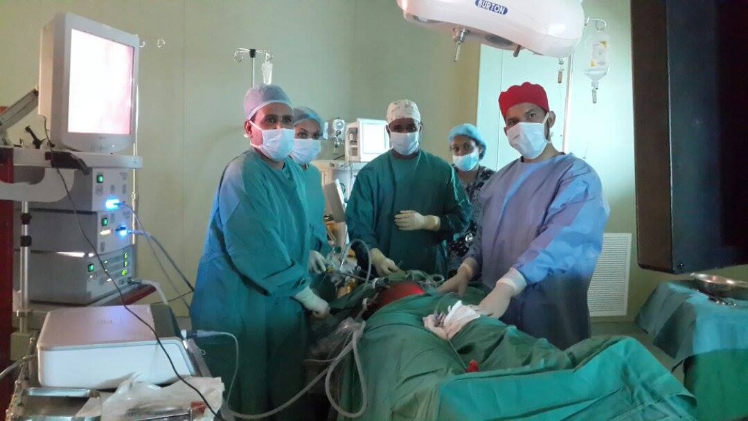 Especialistas del Hospital Ney Arias Lora hacen dos colectomía total ...