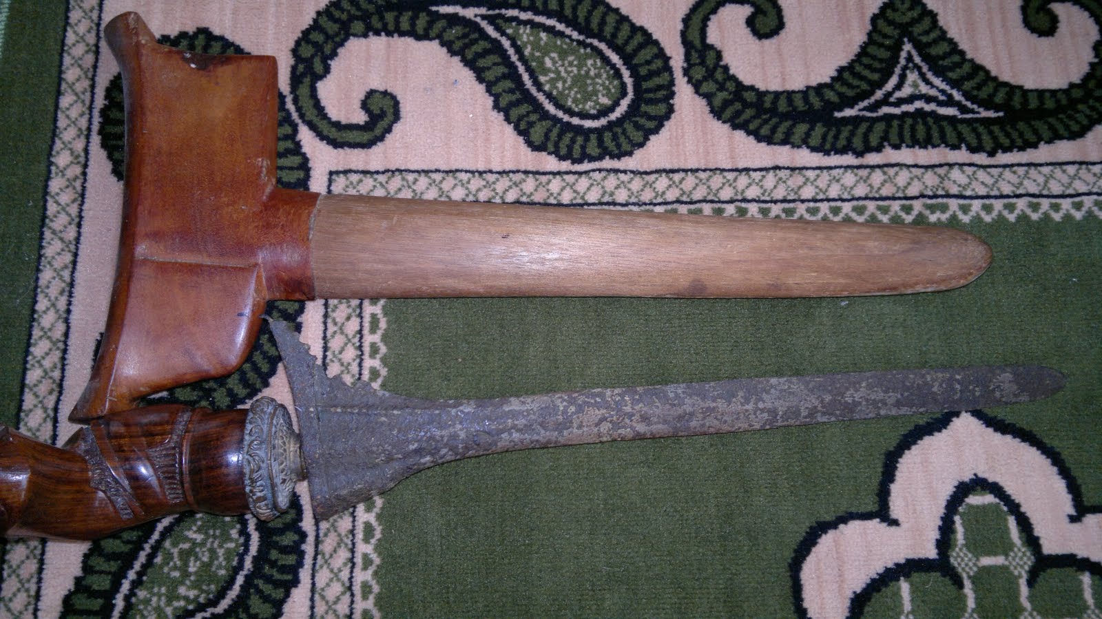 KOLEKSI PUSAKA ALAM: Keris sundang melayu lama