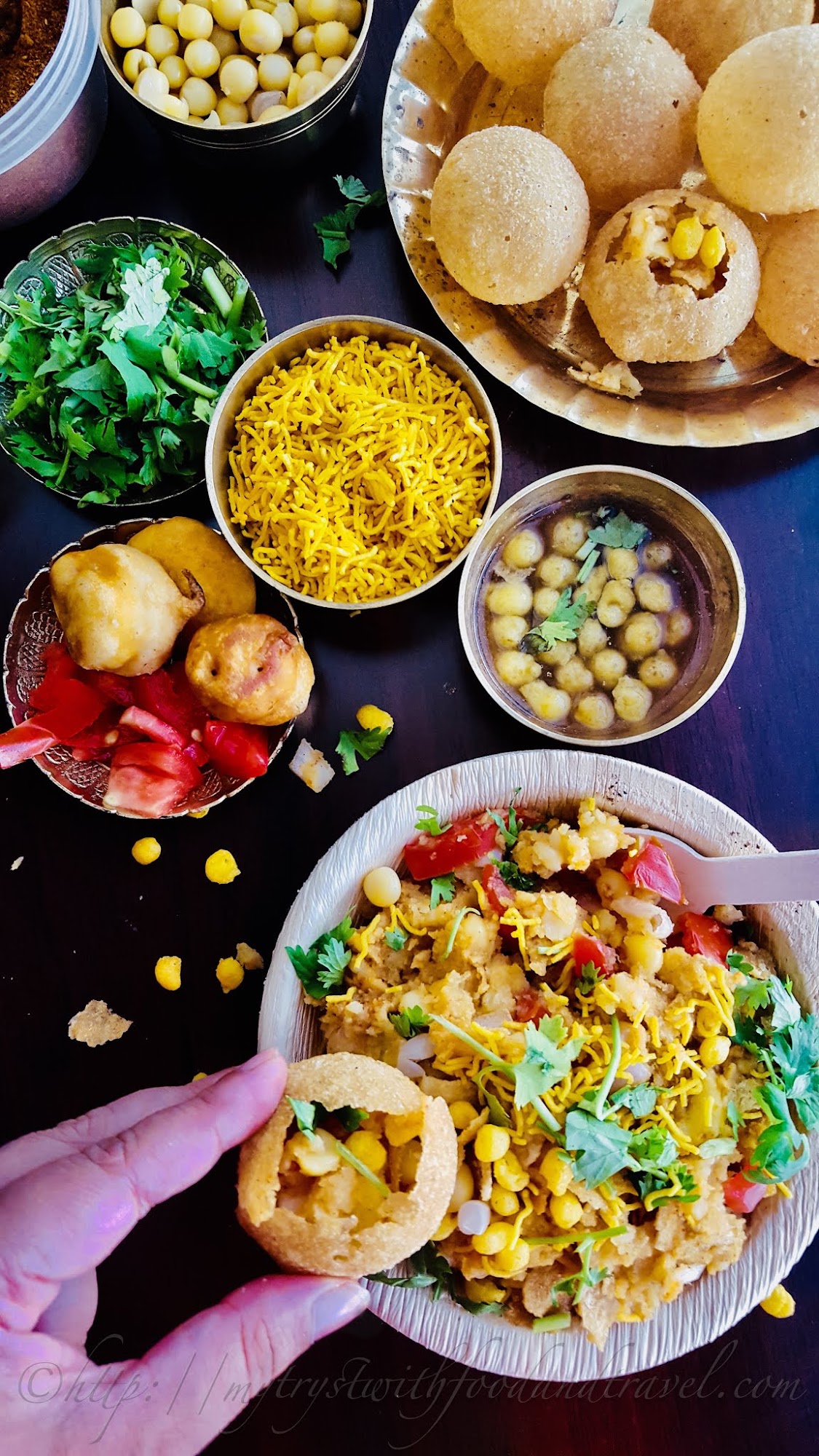 My Tryst With Food And Travel: Churmur Recipe / Kolkata Street Food ...