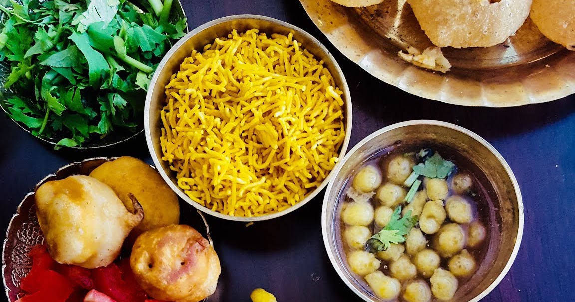 My Tryst With Food And Travel: Churmur Recipe / Kolkata Street Food ...