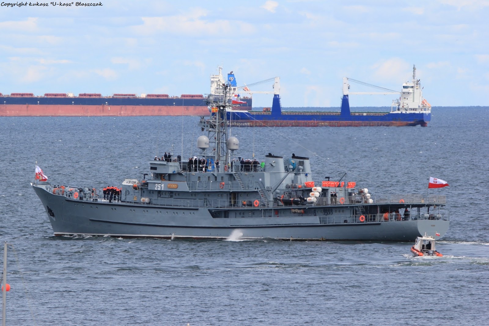 W obiektywie shipspottera czyli z migawką nad portową sadzawką: Z cyklu ...