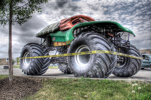 INFORMACION!!!!! (MONSTERS) XD | CARROS MONTER