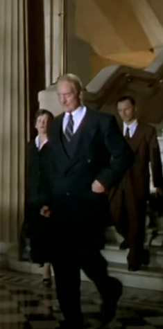 Actor Charles Dance: Charles is Roderick Chamberlain in Black and white ...