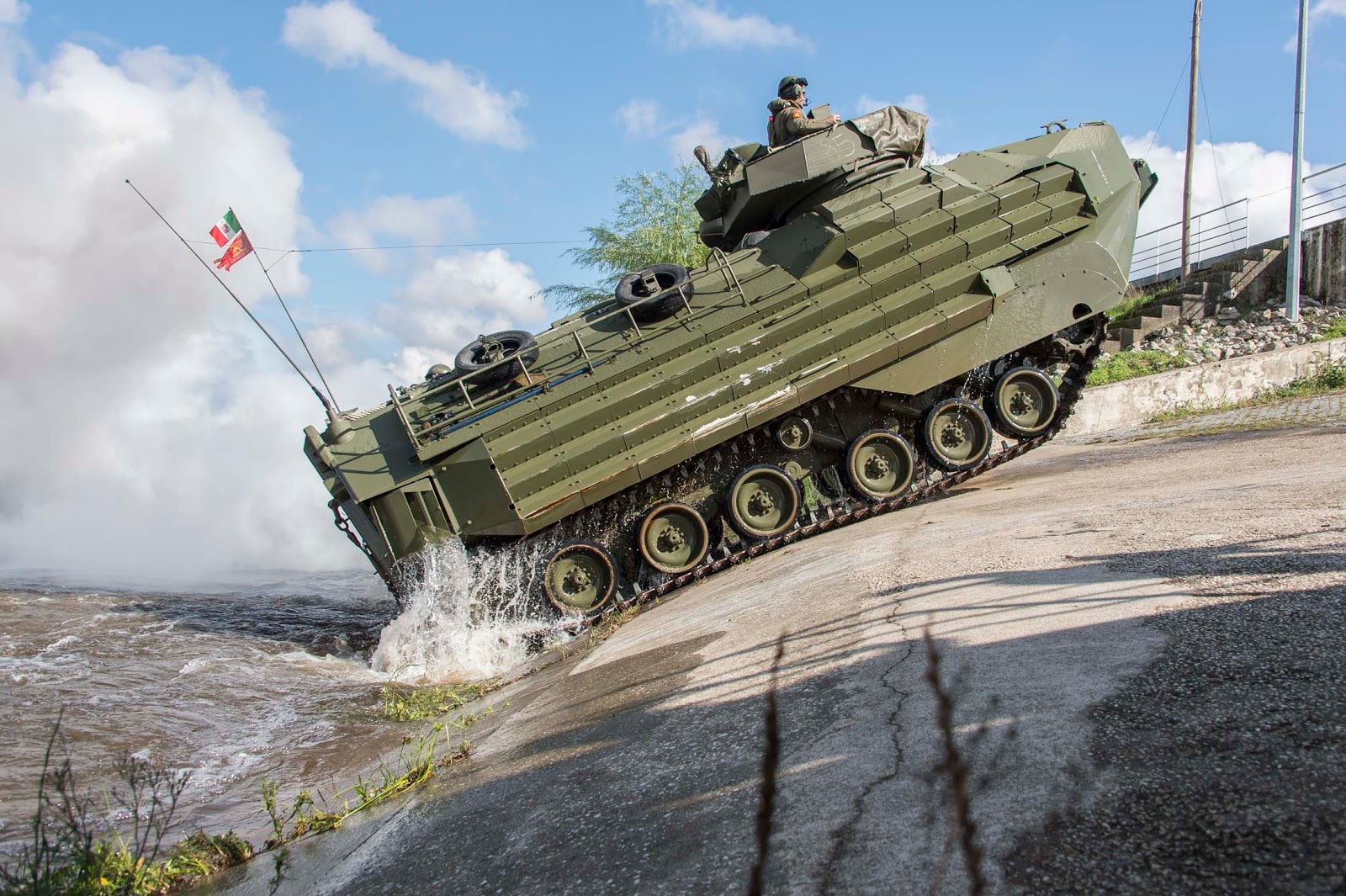 SNAFU!: AAV7 Lagunari @ Exercise Trident Juncture 2015