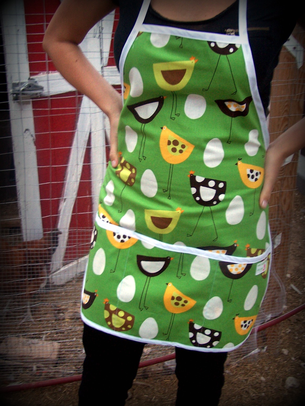 POPPYSEED FABRICS: Aprons, Aprons who wants Aprons?