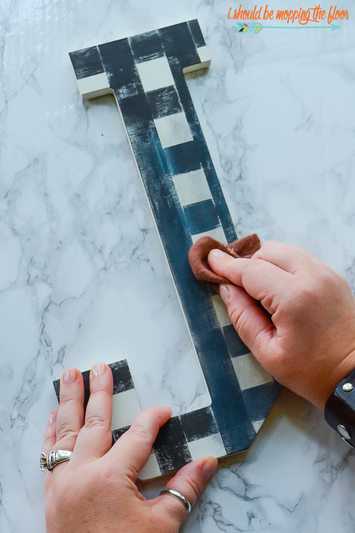 How to Paint a Buffalo Check Pattern | i should be mopping the floor