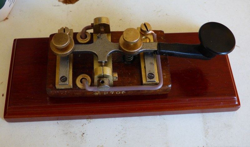 Nemos Phototgraphy: A Morse Key Connection