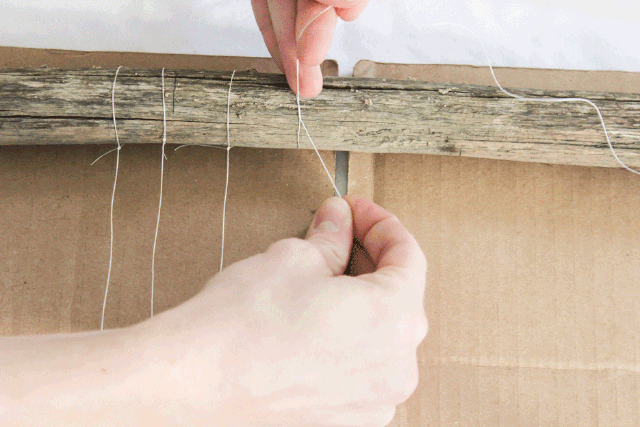 Pieza de arte con ramas de árbol - DIY