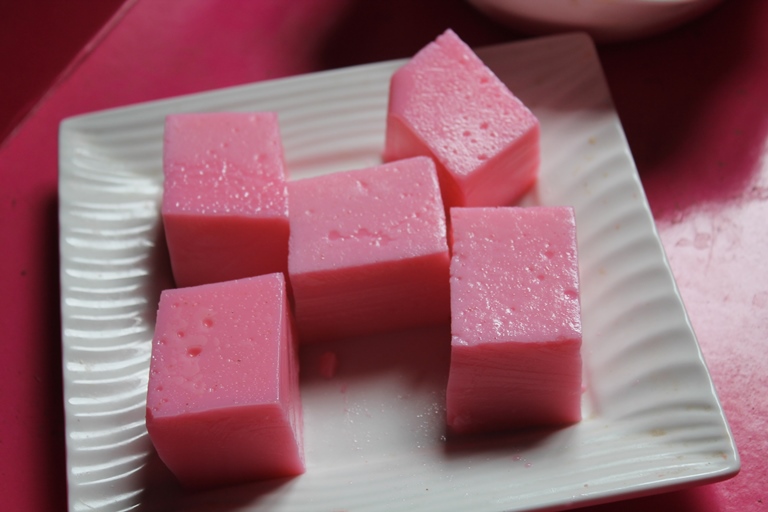 Rose China Grass Pudding Recipe / Rose Pudding Recipe - Yummy Tummy