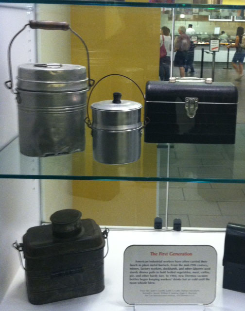 The Prices Do DC: Out to Lunch: A Brief History of Metal Lunch Boxes