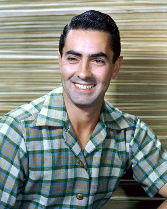 "Romantic Man" of Hollywood: 40 Fabulous Photos of Tyrone Power From ...