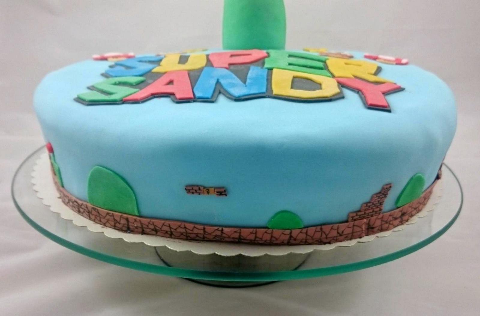 Made with love by Melly: Super Mario Torte mit Schokoladenbiskuit und ...