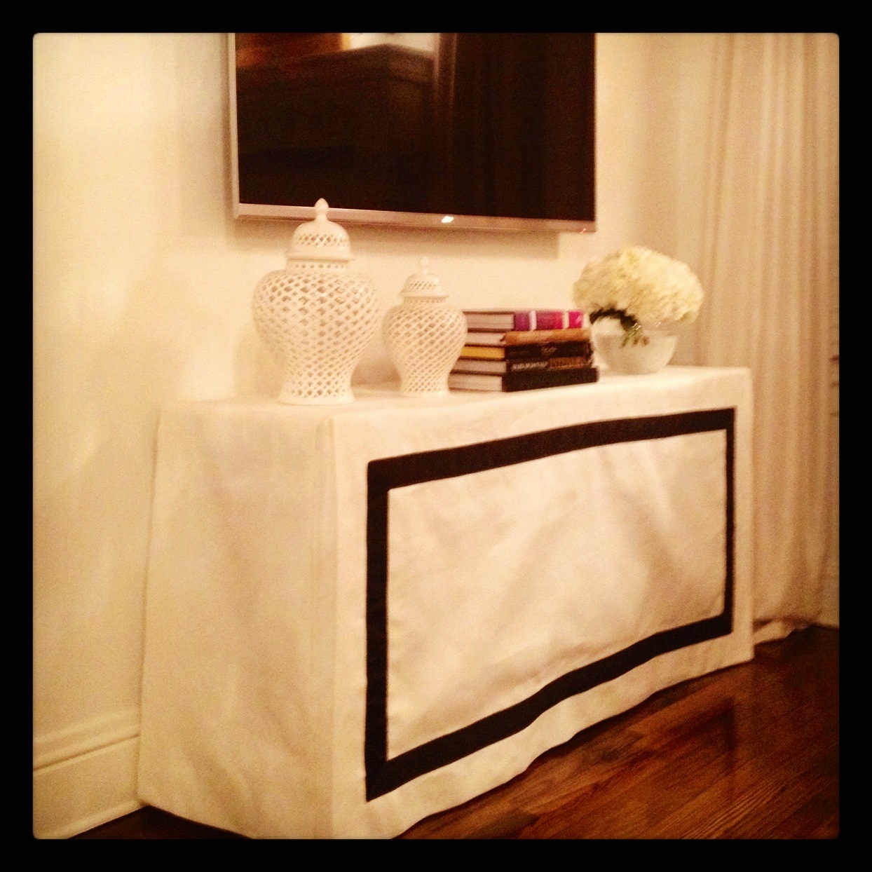 Luxe Report: Designing the New Digs: Slipcovered Console