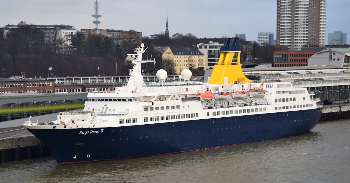"SAGA PEARL II" at Hamburg