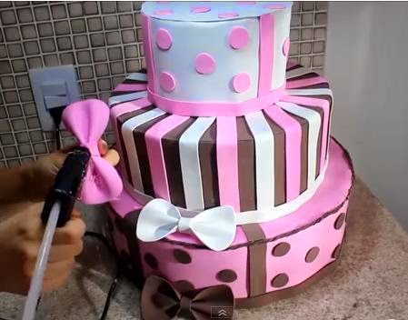 Crea tus manualidades: Pastel Falso para Cumpleaños con Foami (Goma Eva)