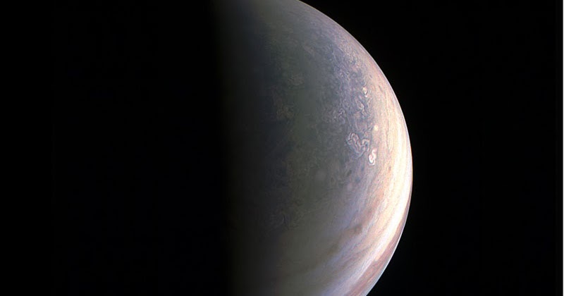 Το Juno τράβηξε τις πρώτες θεαματικές φωτογραφίες του βορείου πόλου του Δία