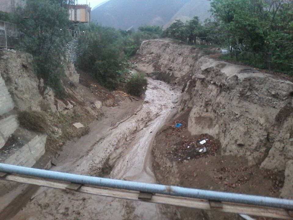 LunahuanaWeb: Huayco de moderada intensidad en Jita y Jacaya