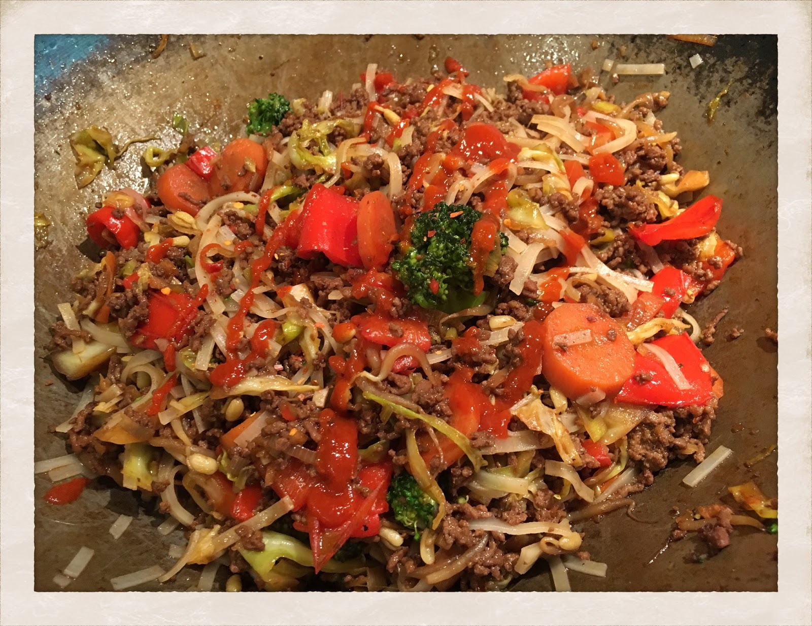 Malin's Diner: KÖTTFÄRSWOK MED INGEFÄRA OCH RISNUDLAR