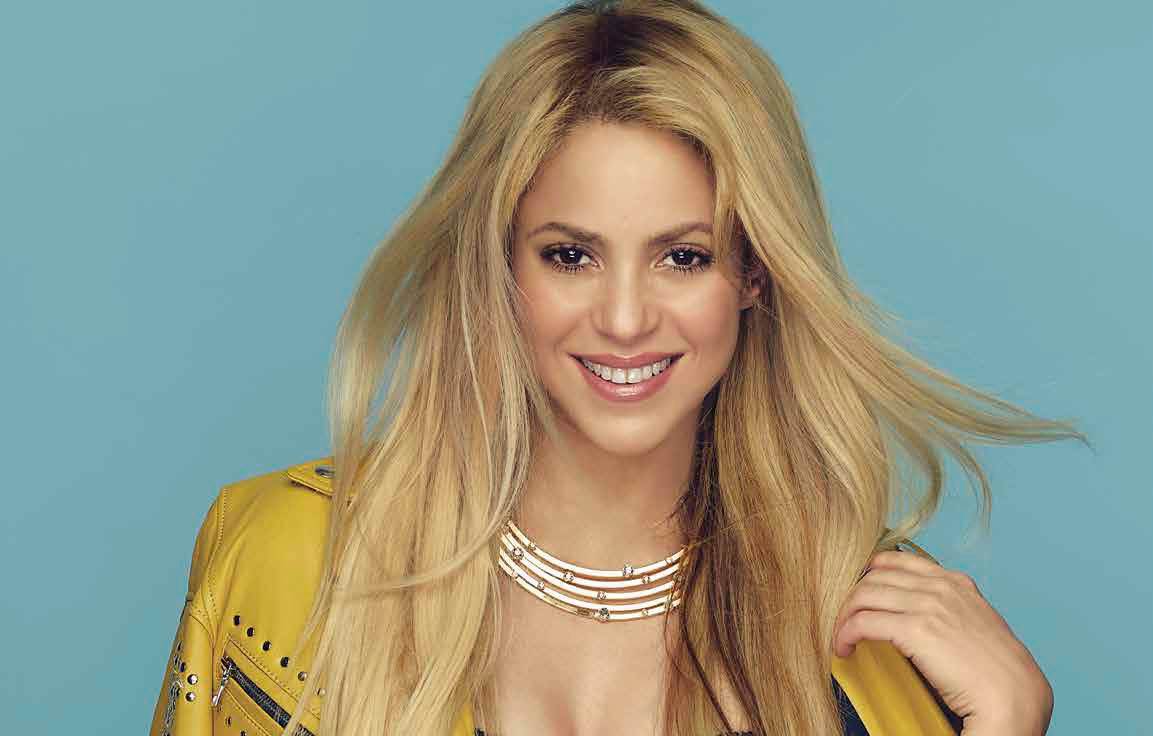 Shakira en la portada de Cosmopolitan Turquía (Agosto 2017)