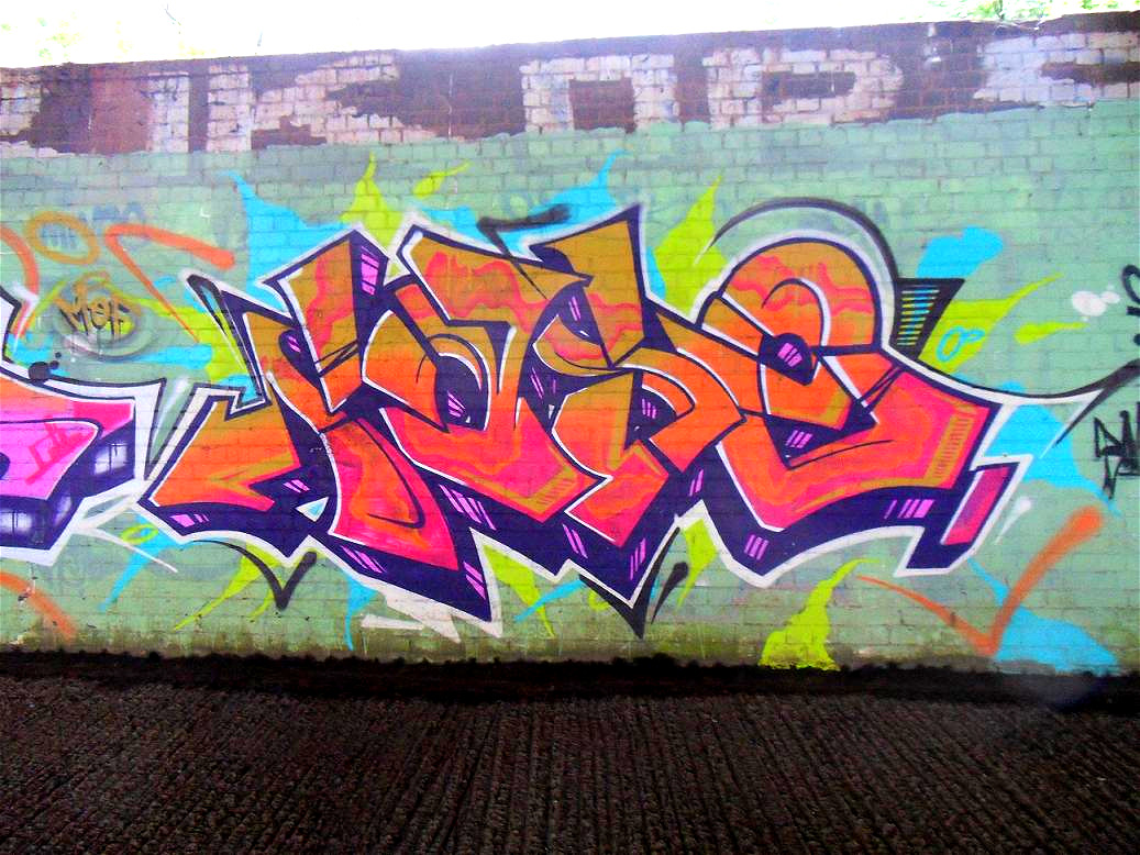 PASE 3D Orange Graffiti | Urban Diode