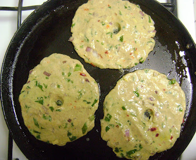 Bethica's Kitchen Flavours: Spinach Thalipeeth - Maharashtrian Breakfast