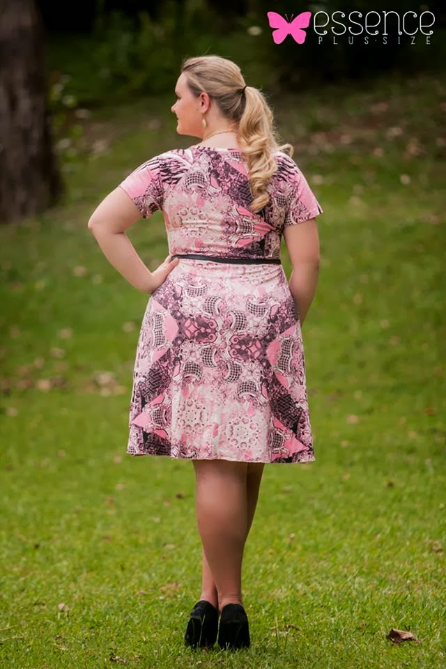 Nova Grife Curitibana: Essence Plus Size | CWB Plus Size