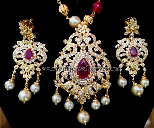 Pretty Locket in Peacock Design - Jewellery Designs