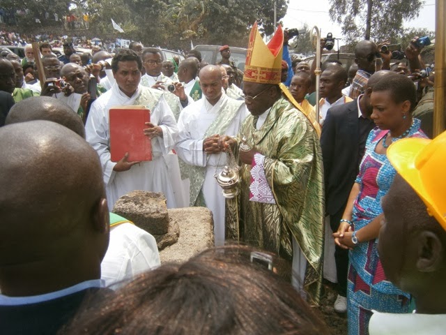 ART AFRIQUE EN DIRECT: UNE NOUVELLE CATHEDRALE A GOMA!!!