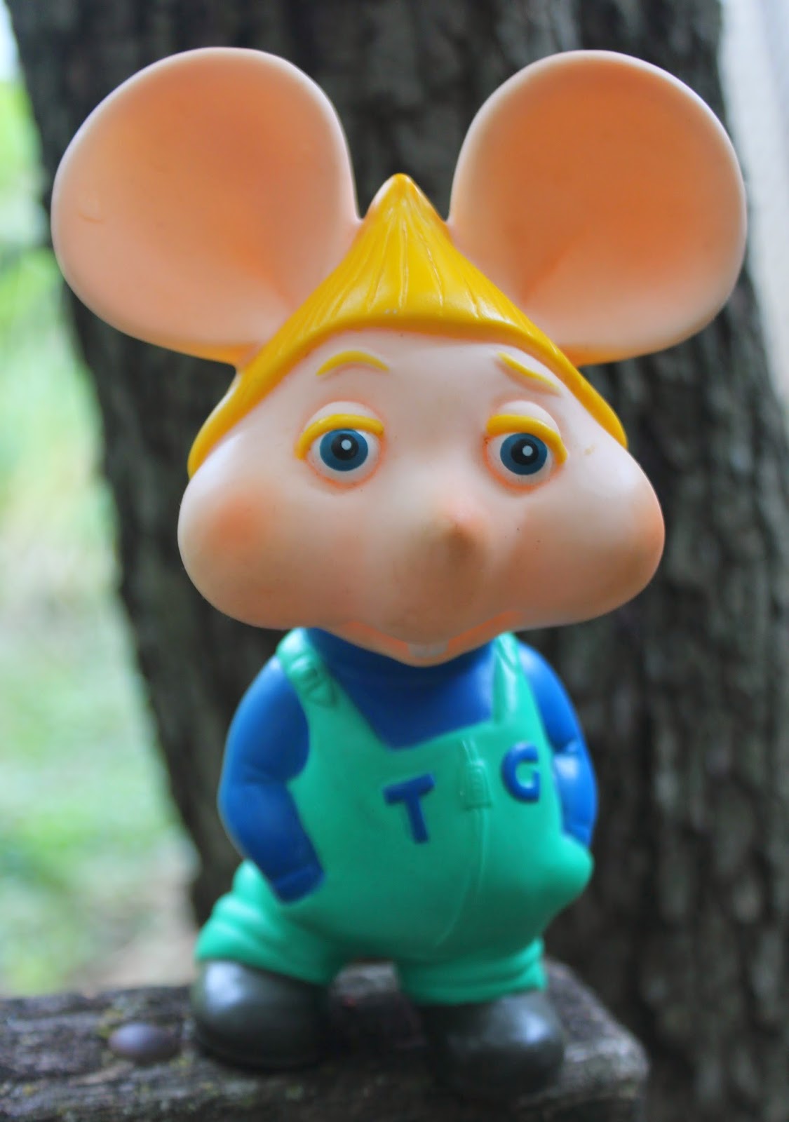 PLANET OF THE DOLLS: Living Dolls Week:Doll-A-Day 181: Topo Gigio