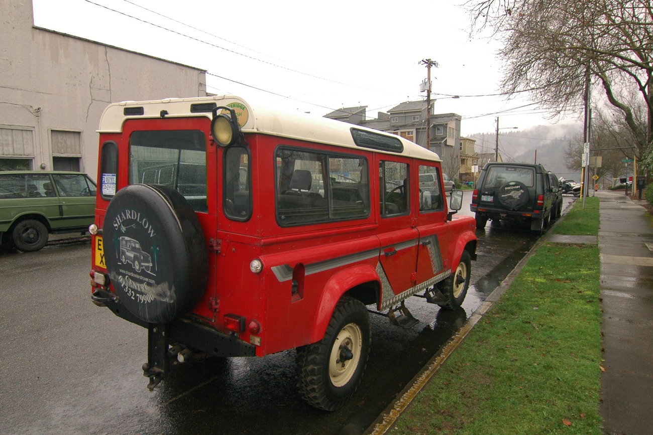 OLD PARKED CARS.: 1988 Land Rover 110 CSW.